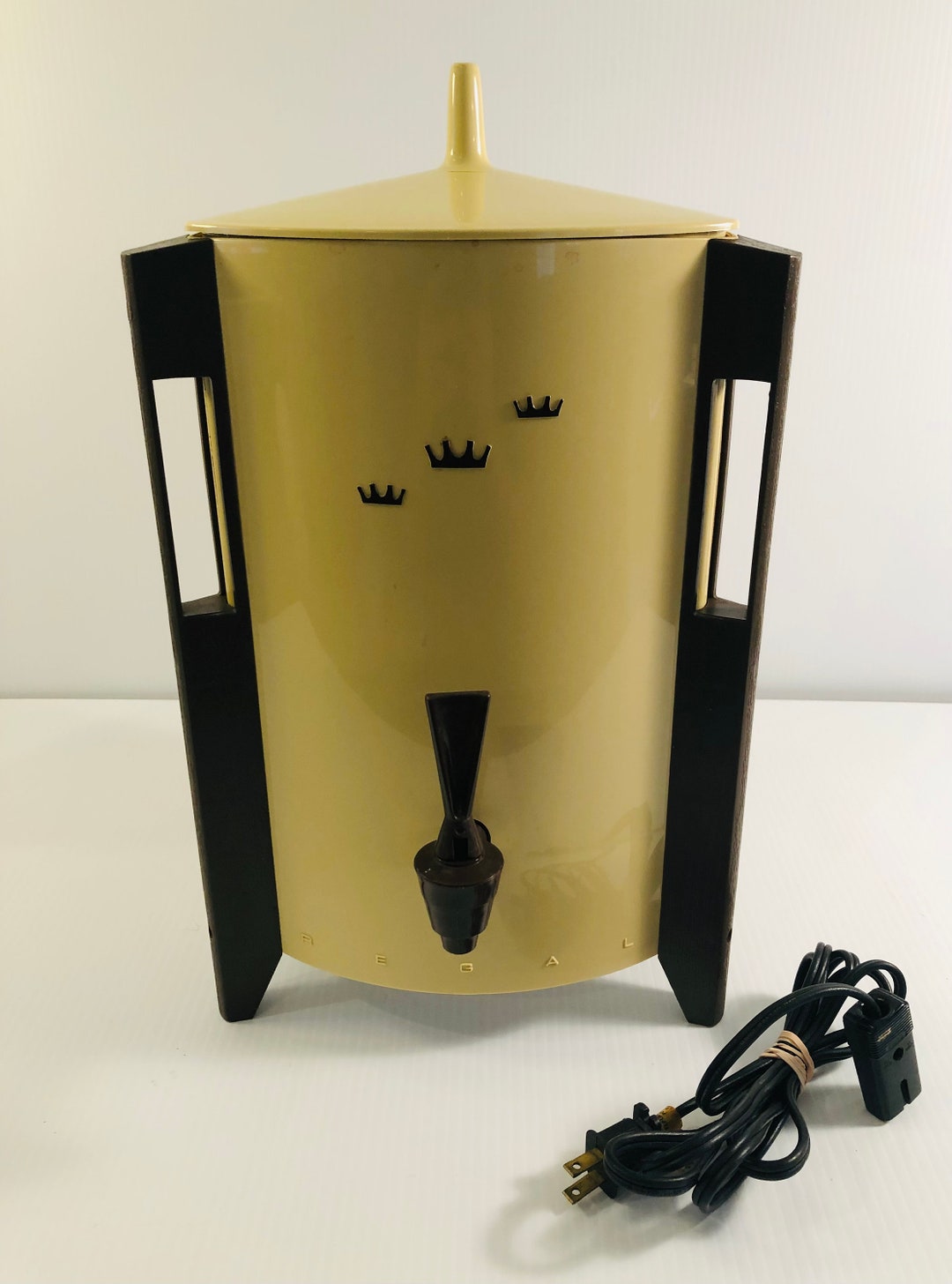 Vintage Regal Poly Perk Automatic Percolator With Atomic Legs & Spigot ...