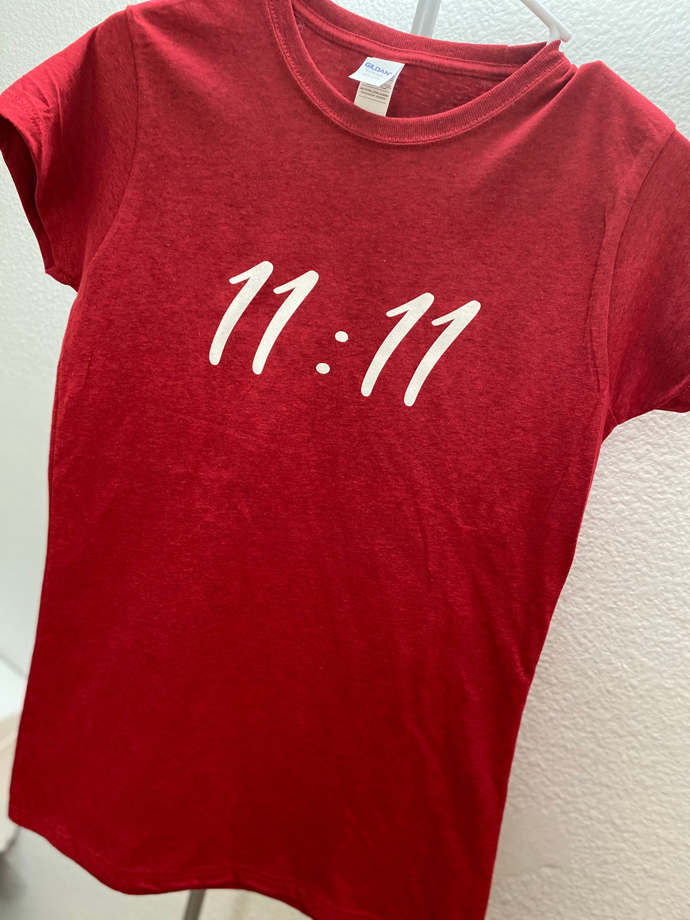 T shirt 11:11 angel number - Etsy.de