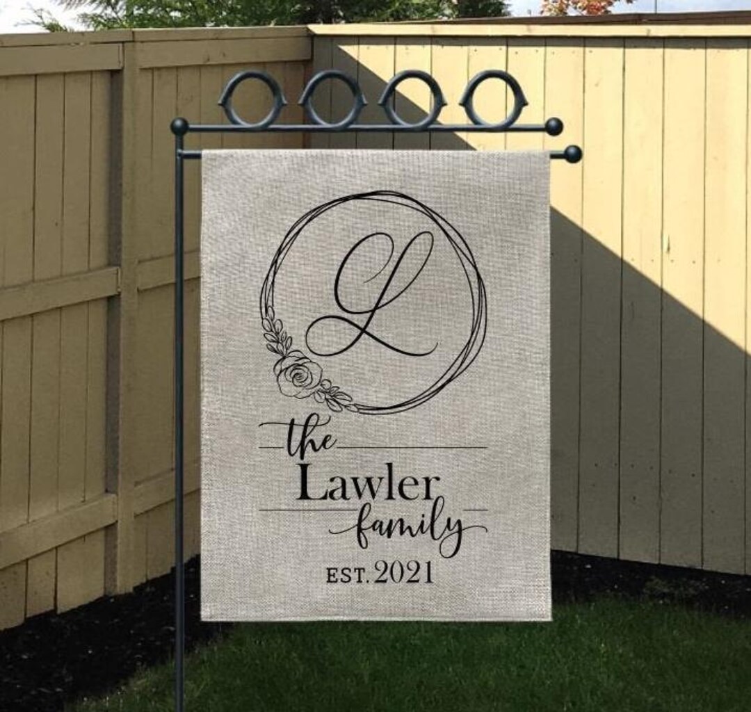 Personalized Family Name Garden Flag: Burlap Style Welcome Banner ...