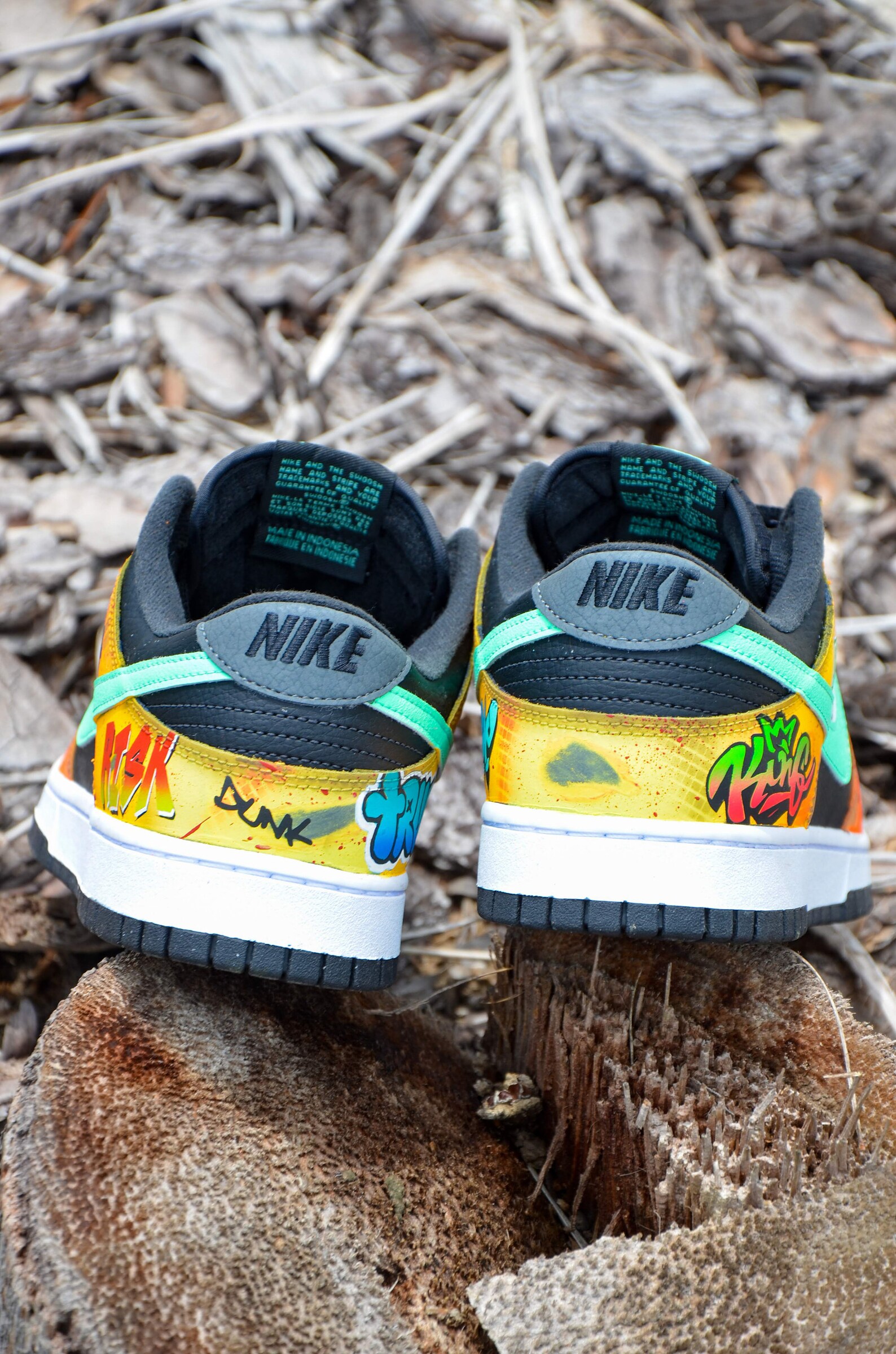 Graffiti Custom Dunks. - Etsy