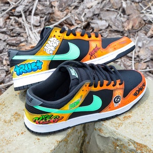 Graffiti Custom Dunks. - Etsy