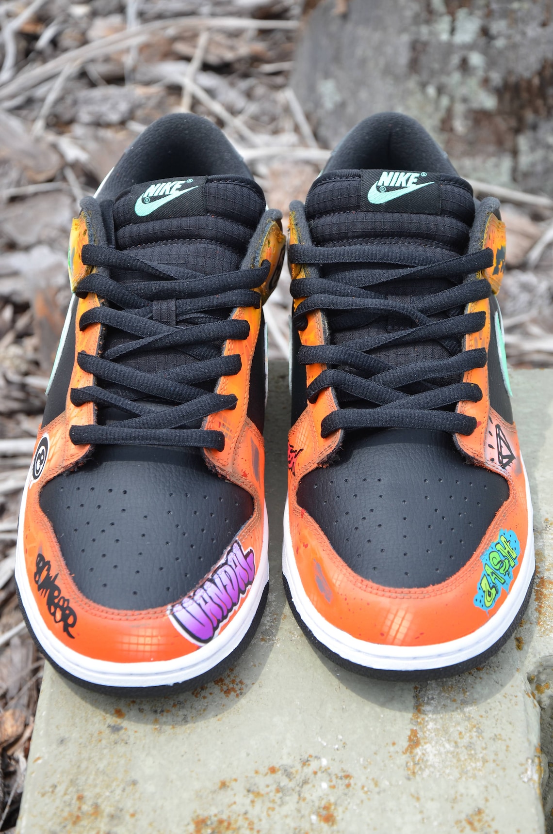 Graffiti - Custom Dunks. - Etsy