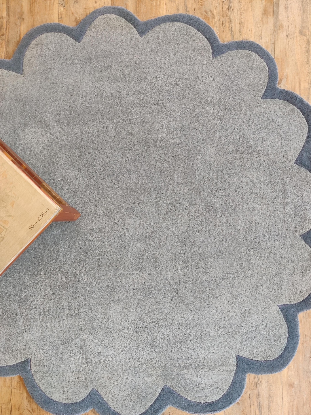 Organic Weave Scalloped Edge Aqua Wool Hand-tufted Rug, Round Rug ...