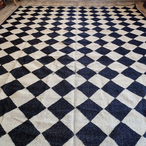 Black & White Diamond Checker Rug, Checkerboard Home Interior Decor ...