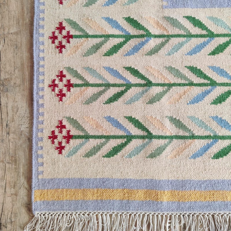 Handwoven Floral Wool Rug - Etsy