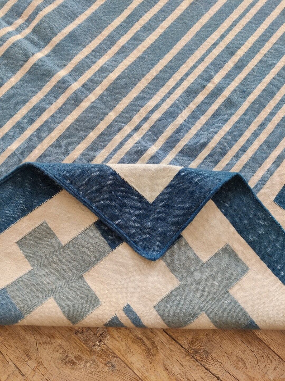 Handmade Modern Designer Wool Rug, Home Decor Area Rug, Personalized ...