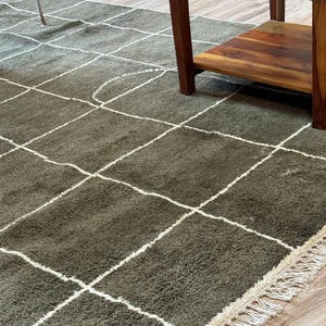 Irregular Grid Hand-knotted Wool Rug, Hand Knotted Moroccan Wool Green ...