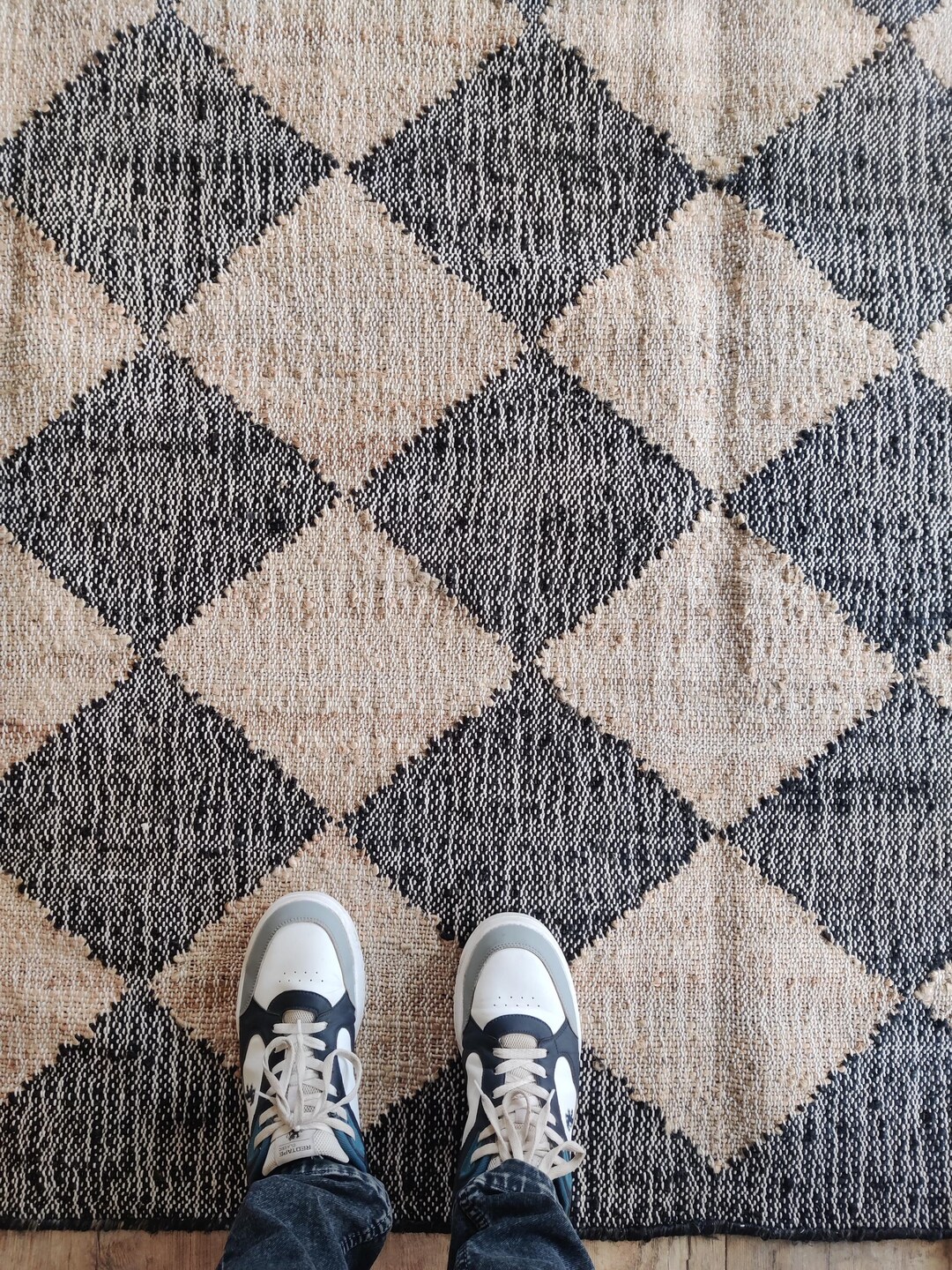 Handmade Natural and Black Checkered Pattern Rug & Carpet, Home Decor ...