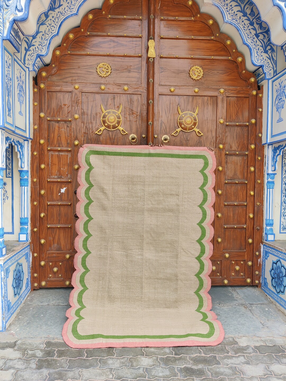 Scallop Wool Rug, Modern Rug, Floor and Rugs, Dining Table Rug ...