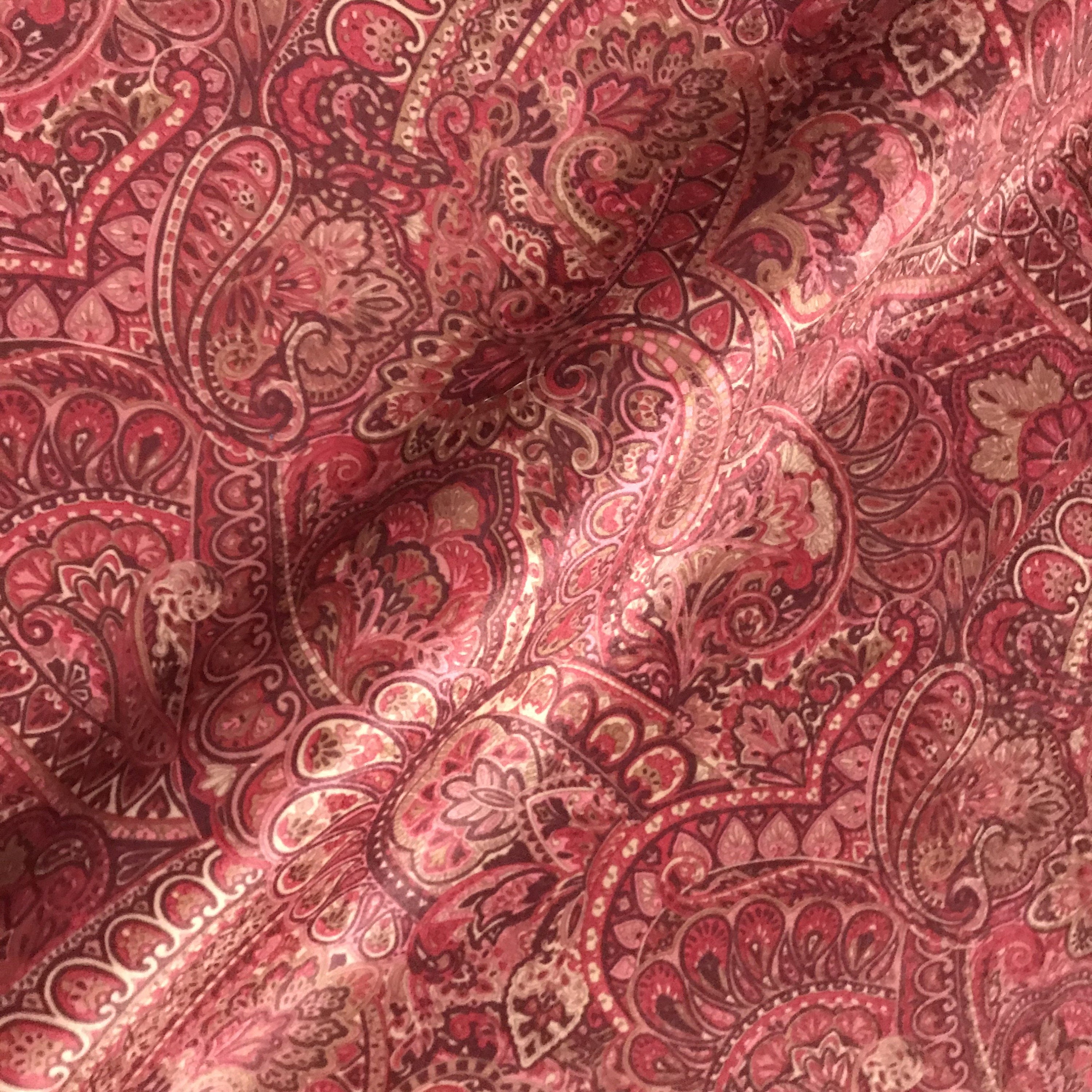 Milan Rouge Red Paisley Lightweight Fabric 60 - Etsy