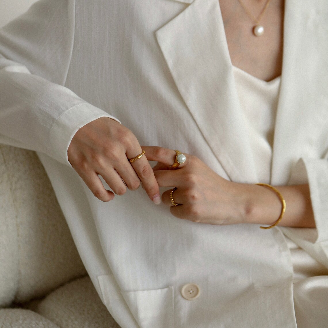 18K Gold Plated Pearl Signet Ring, Vintage Styled Statement Ring, Women ...