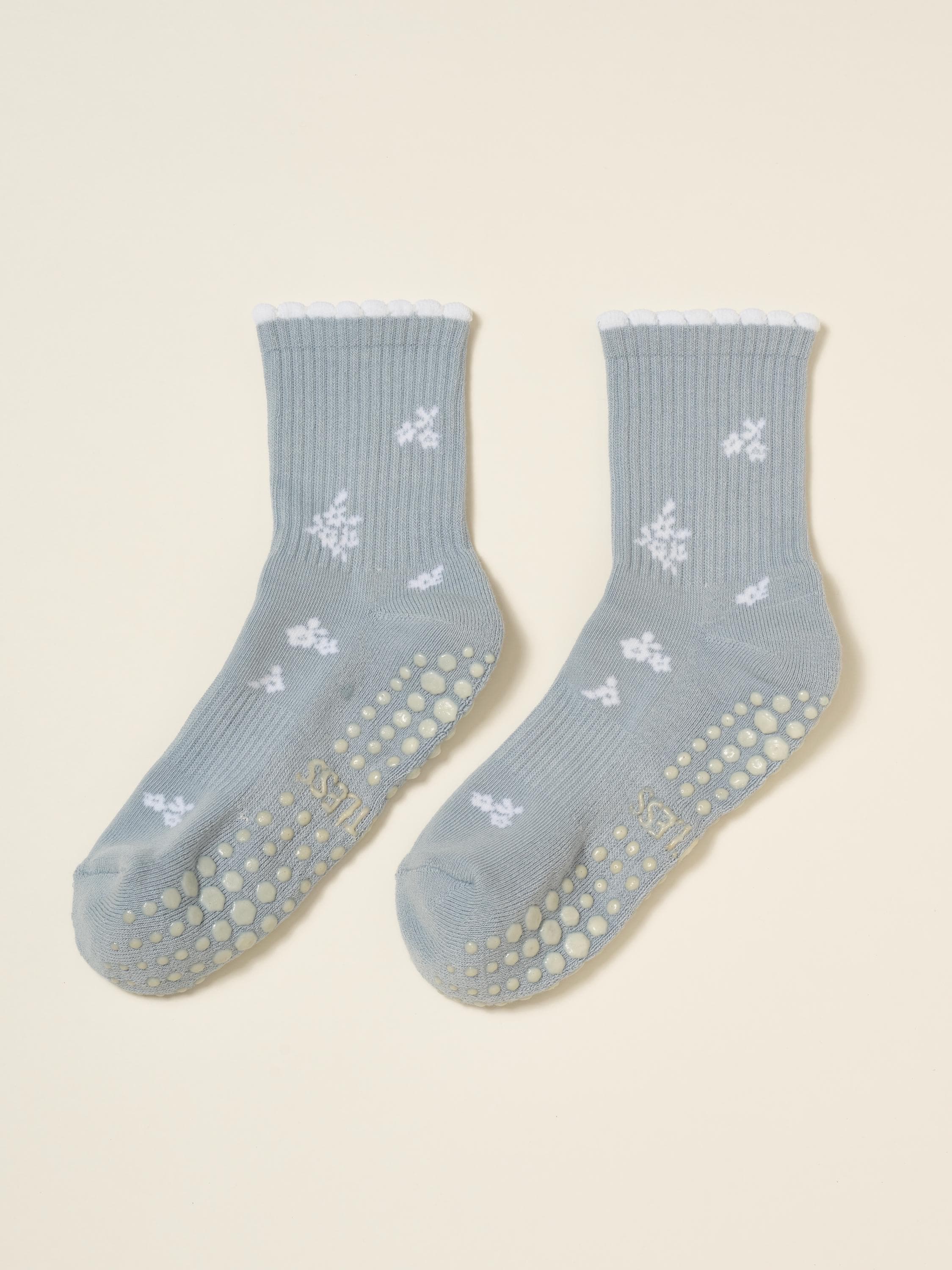 Snowflake Grip Socks: Effortless Club Non-slip Pilates Barre Socks ...