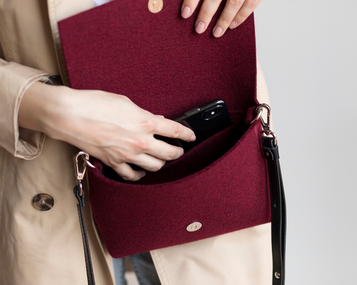 Felt bag / crossbody bag / felt purse / crossbody purse/ | Etsy