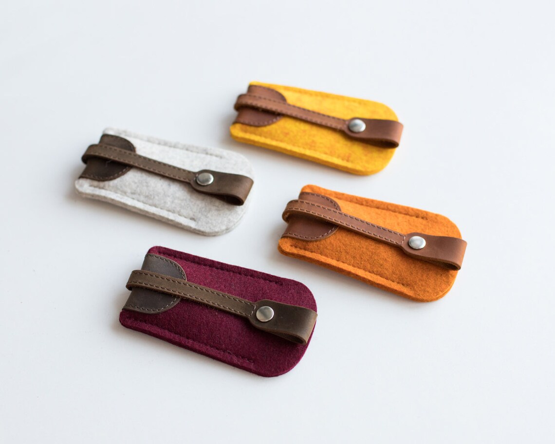 MANY COLORS Available Wool Felt Personalized Key Case Felt - Etsy