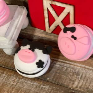 Fake Pig Macaron, Fake Cow Macaron, Farm Decor, Farmhouse Tiered Tray ...