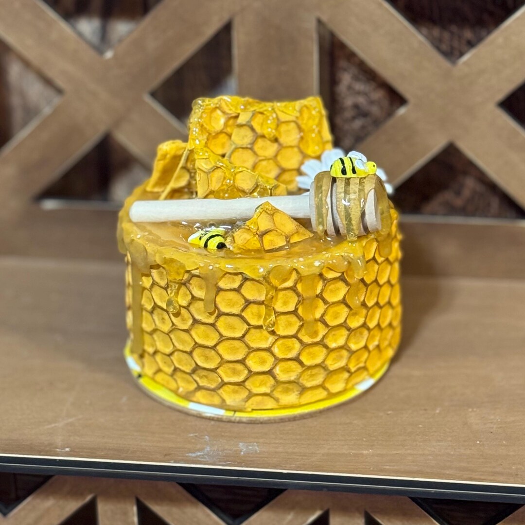Fake Bee Cake, Honey Bee Cakes, Bee Decor, Bee Tiered Tray Decor ...