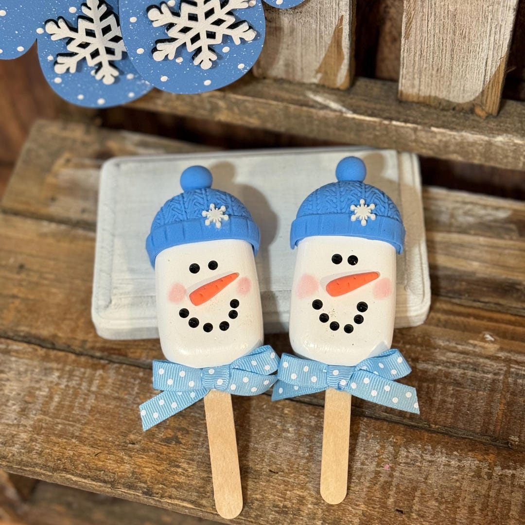 Fake Snowman Cake Pops, Fake Cakesicle, Winter Cakesicles, Winter ...