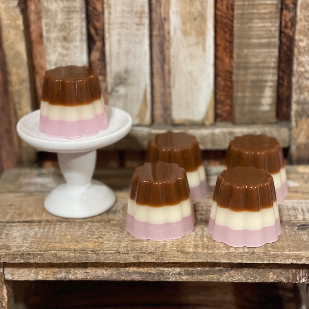 Faux Jello Molds, Fake Neapolitan Jello, Neapolitan Ice Cream Decor ...