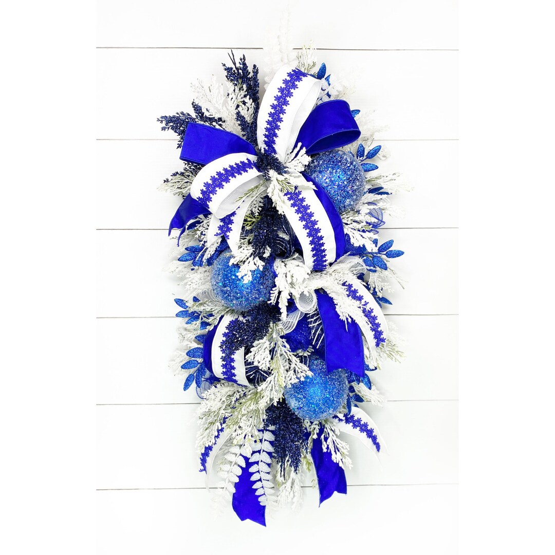 Blue and White Christmas Wreath, Outdoor Christmas Decor, Blue ...