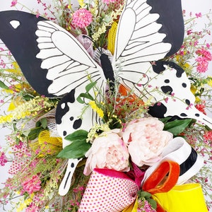 Butterfly Wreath With Flowers, Butterfly Wall Decor, Spring Decorations ...