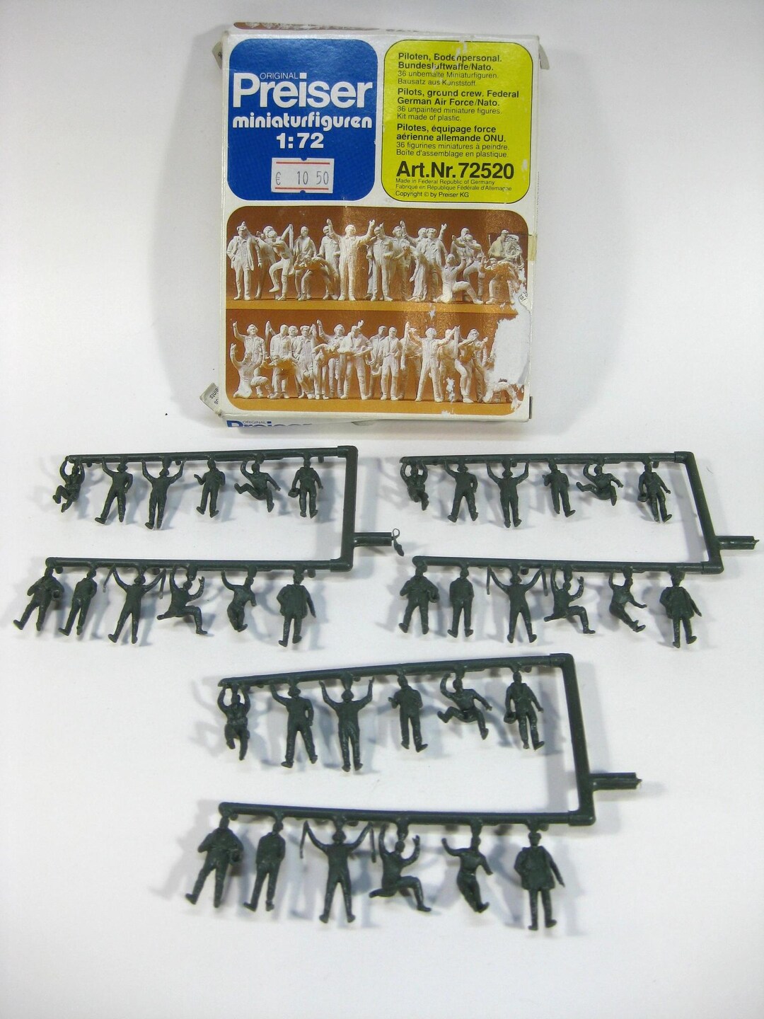Plastic Toy Soldiers Rare Preiser Military Model Kit ,72520 ,boxed Set 1/72 pilots, Ground Crew ...