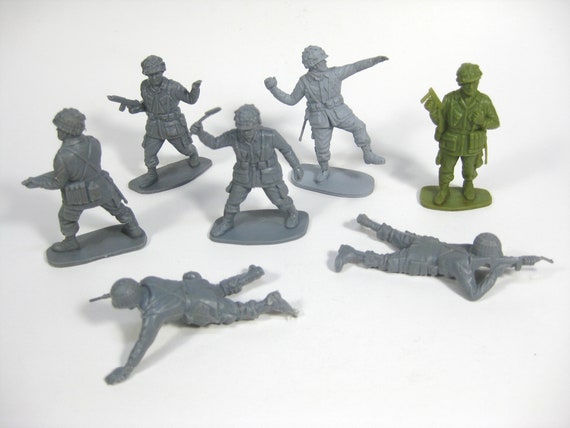 Airfix Vintage 7 Airfix WW2 U.S. Paratroopers 1 32 54mm 70 s. Toy Soldiers .plastic Figures Spares repairs. Etsy