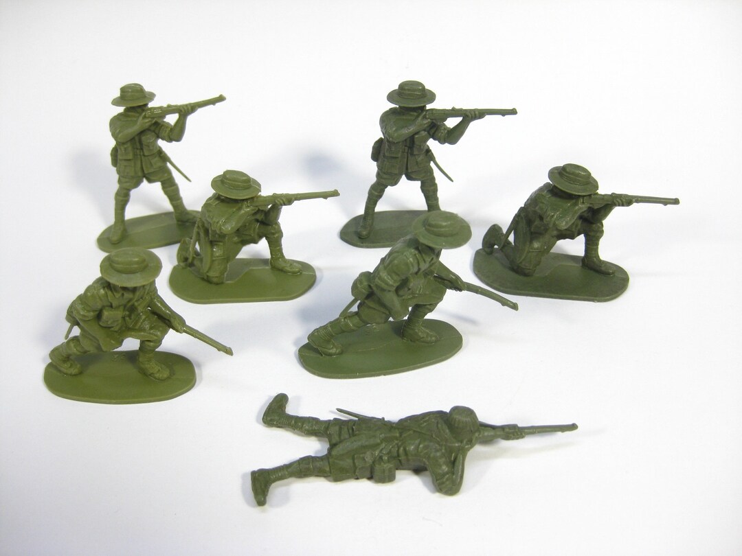 Airfix Toy Soldiers, 7 Vintage Airfix WW2 Gurkhas Infantry 1:32 54mm 70 ...