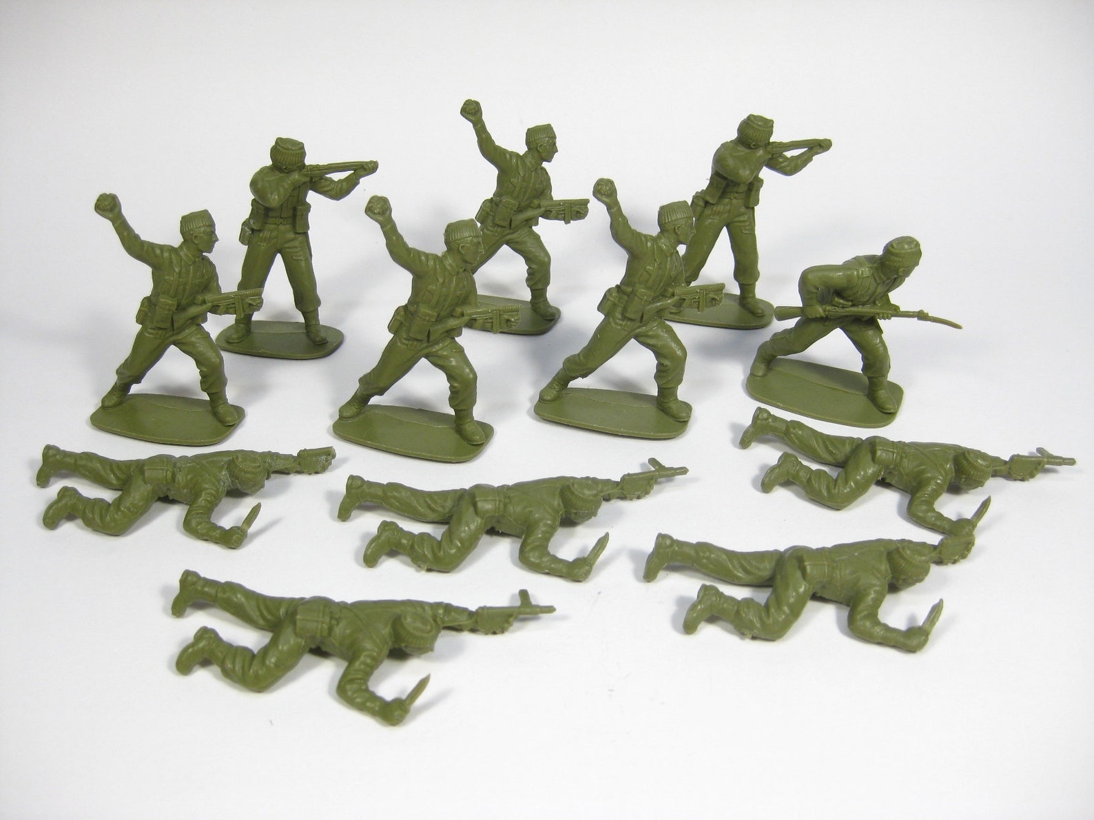Airfix Toy Soldiers 12 Vintage Airfix WW2 british Commandos 1:32 54mm ...