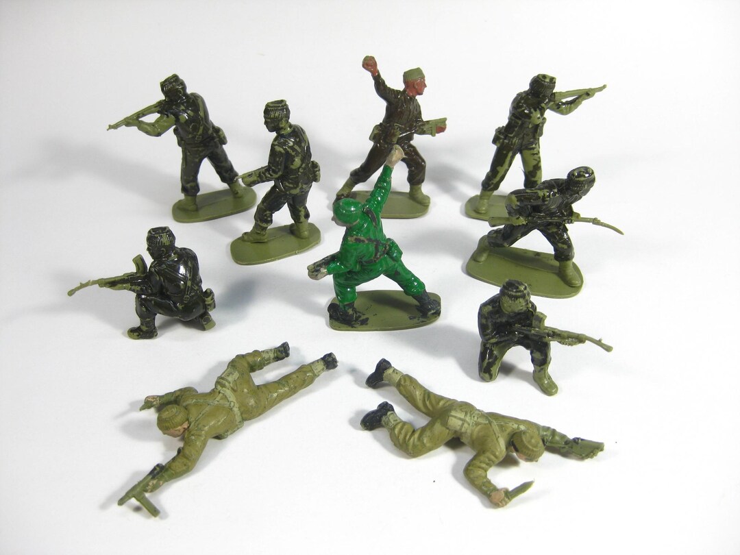 Vintage Toy Soldiers Airfix WW2 " British Commandos " 1:32 (54mm). 10X ...
