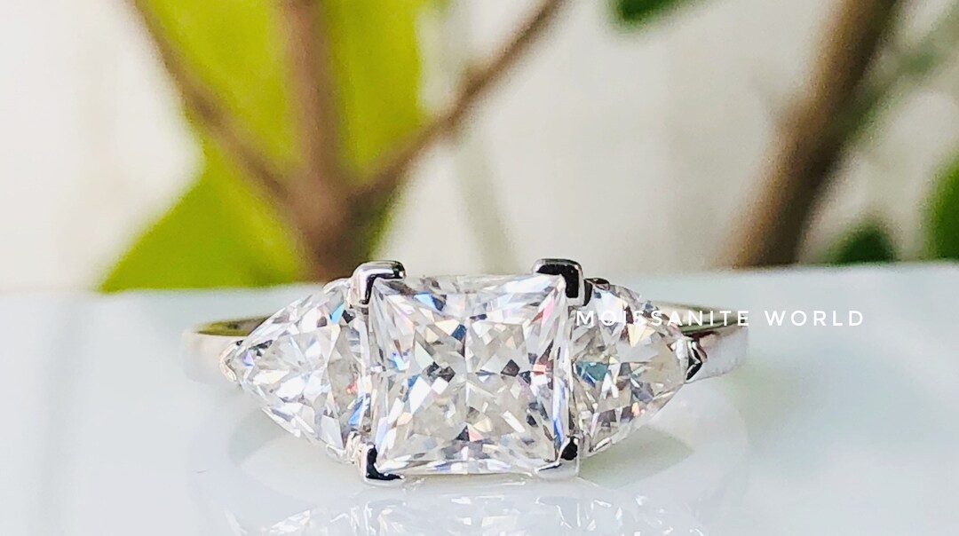 2.5 TCW Princess Shape DEF White Color Excellent Cut Stone Moissanite ...