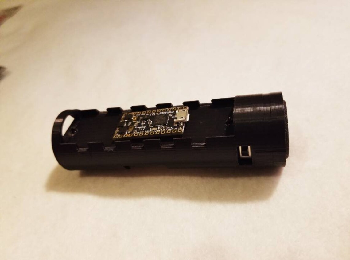 MHS Ultrasabers Lightsaber Chassis Removable Battery All in One Hilt ...