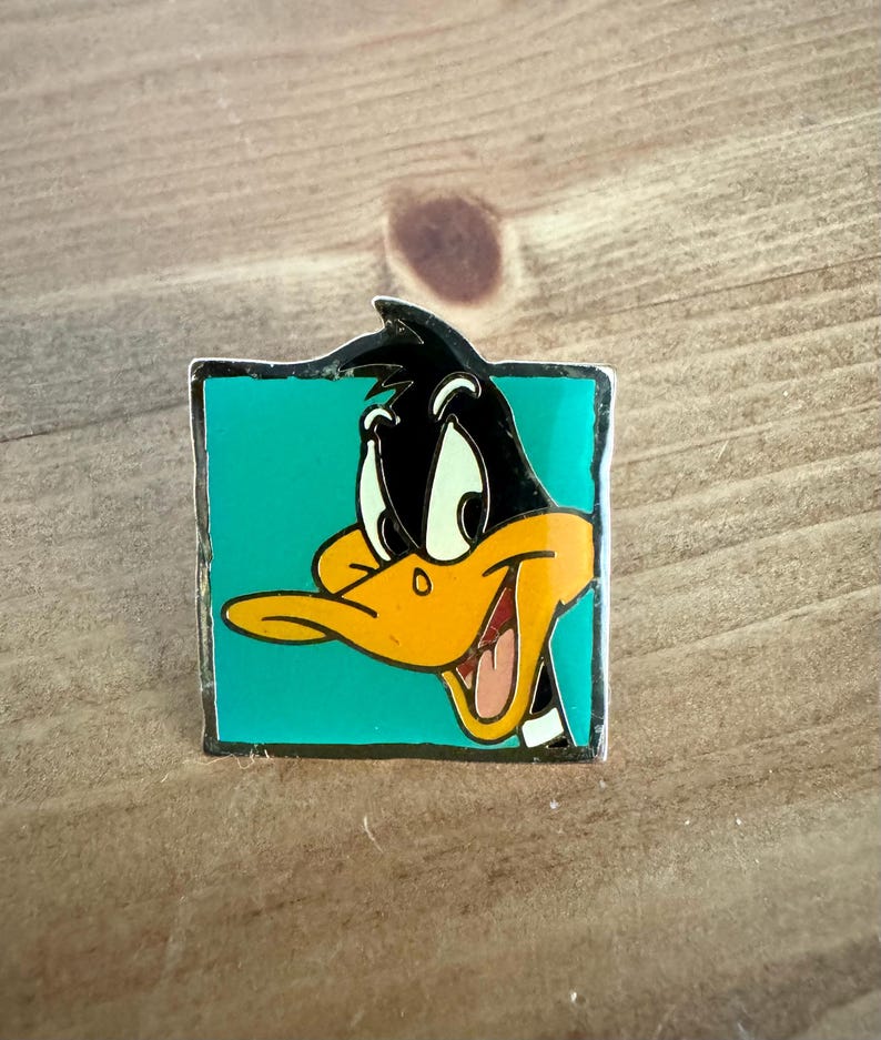 Daffy Duck Face Pin Square Looney Tunes Pinback Vintage 1992 ...