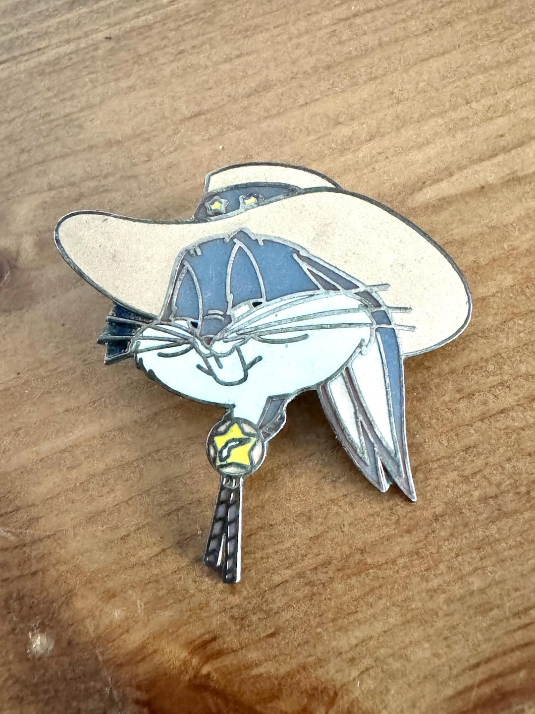 Bugs Bunny Cowboy Enamel Pin Beige Tan Hat Bolo Tie Vintage Looney ...