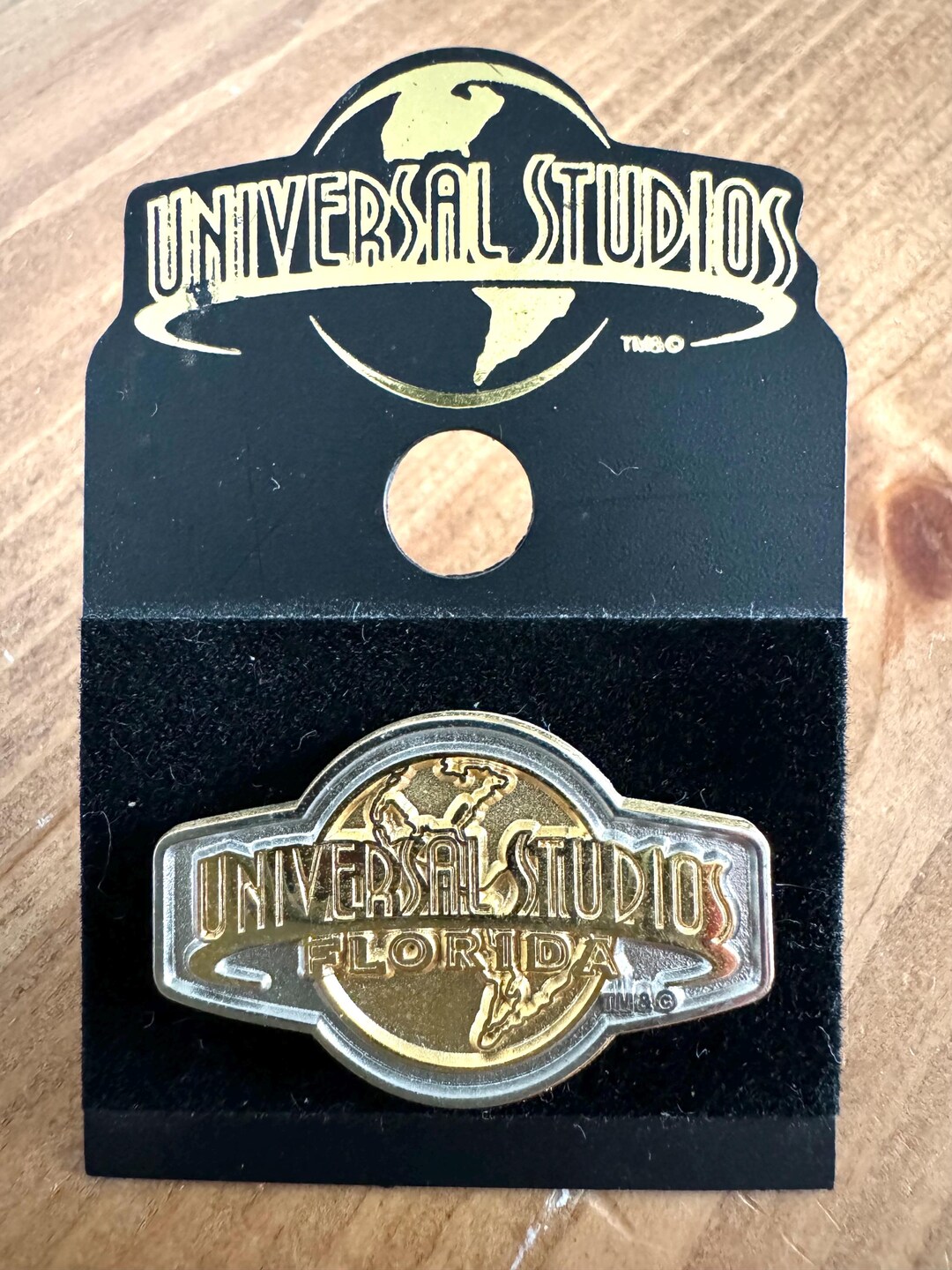 2000 Universal Studios Florida Pin Logo Enamel Souvenir New on Package ...