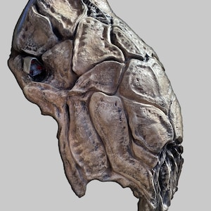 Feral Predator Helmet - Cosplay Prey Skull - Etsy