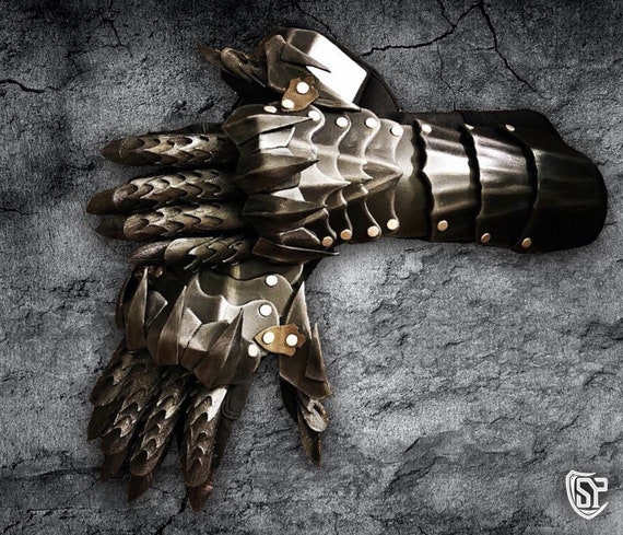 Nazgul/ringwraith Gauntlets - Etsy