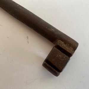 Large Vintage Skeleton Key – Rustic Gothic Home Decor - Big Key ...