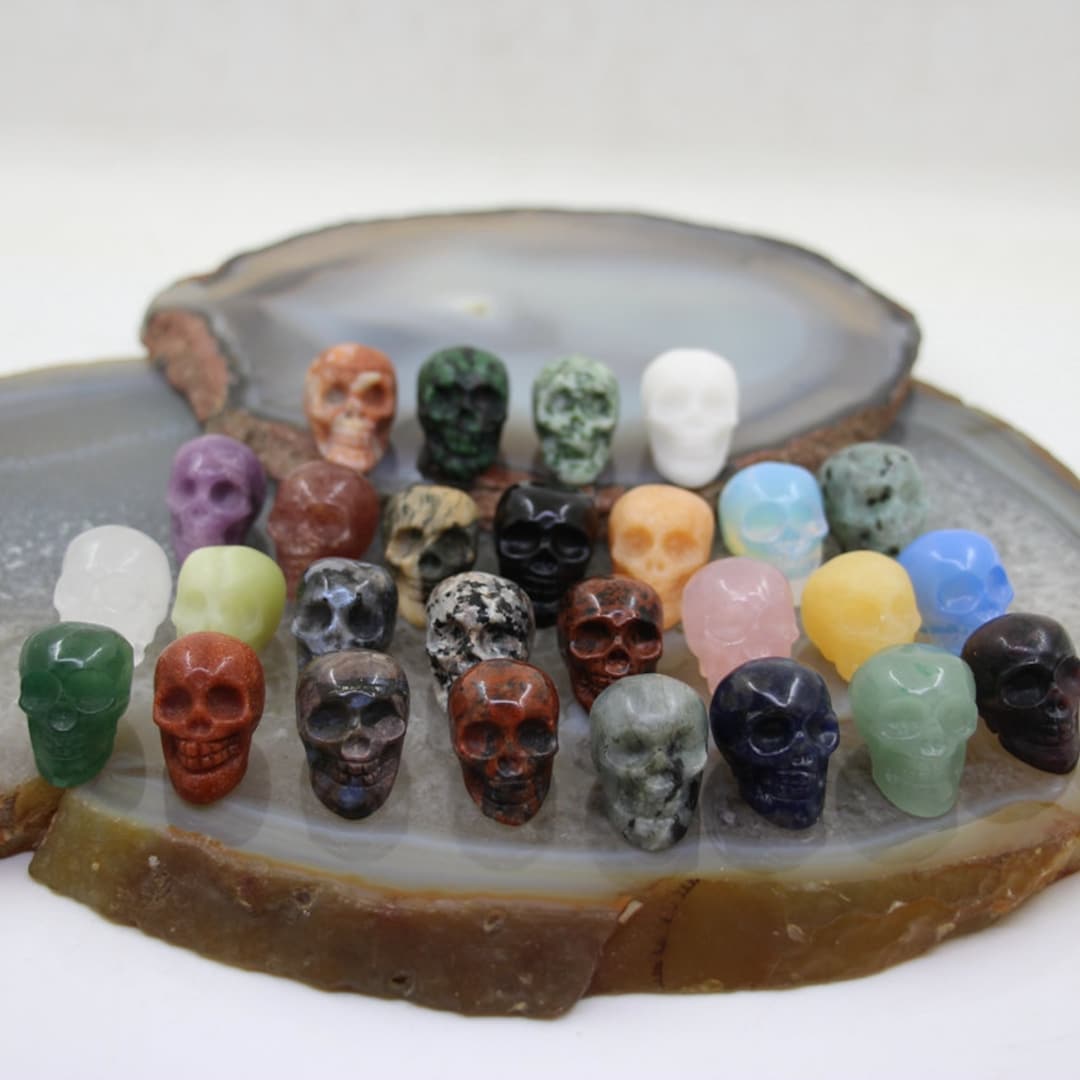 1 Inches Mini Skull Figurine,hand Carved Quartz Skull,natural Gemstone ...