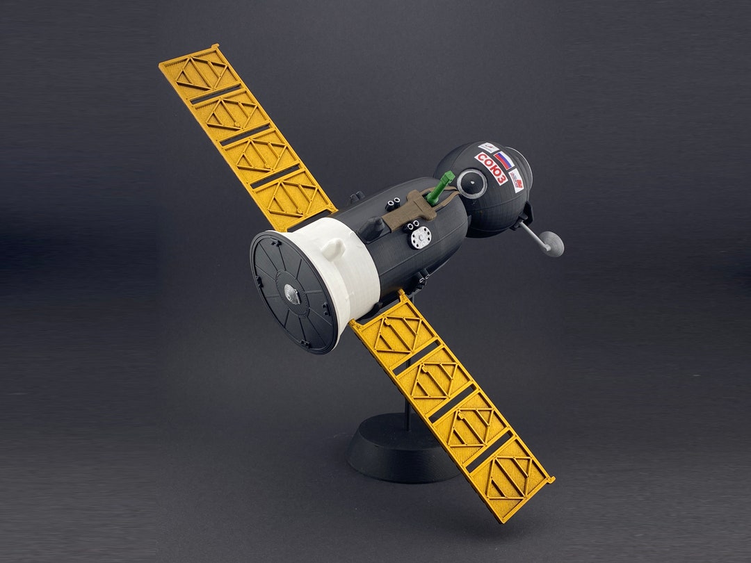 Soyuz Spacecraft - Handcrafted Original USSR Scale Model - Etsy
