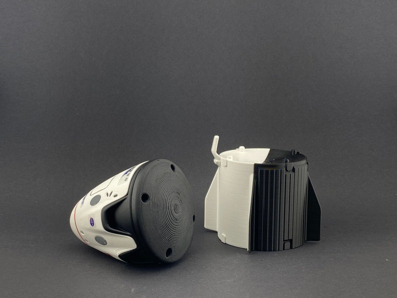 Spacex Crew Dragon Model Capsule With Trunk Prop - 7 Inch - 3 Gift ...