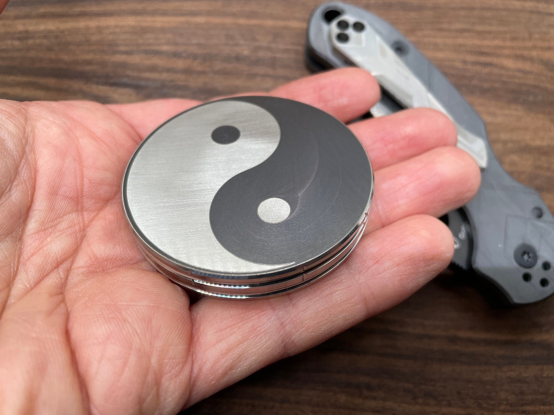 Yin-yang STROBE Effects Titanium GIGA Spinning Top Birthday - Etsy