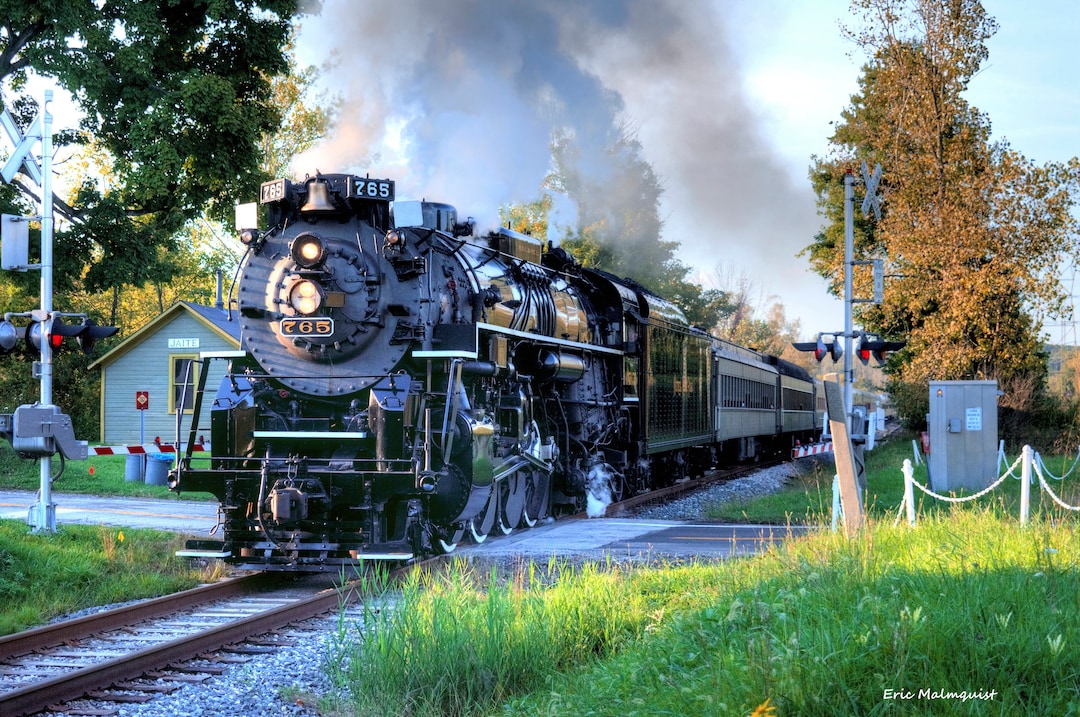 Nickel Plate 765 Steam Locomotive Heading Into the Jaite Station ...
