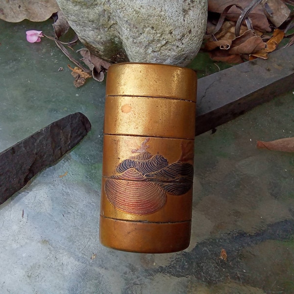 Japanese Inro - Etsy