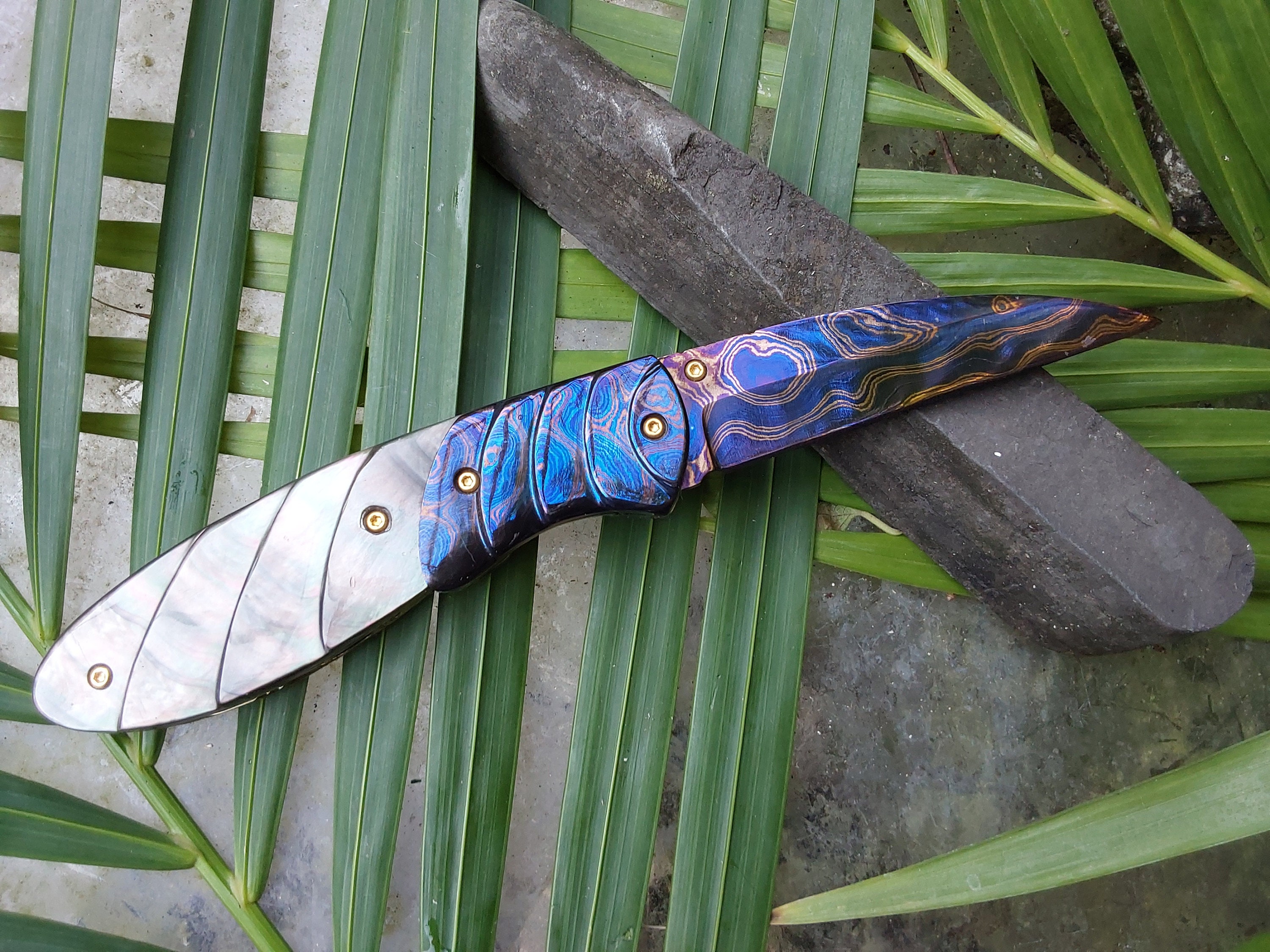 Taweesak Black Lip Pearl Handle Knife - Titainium Bolsters - Mokumé ...