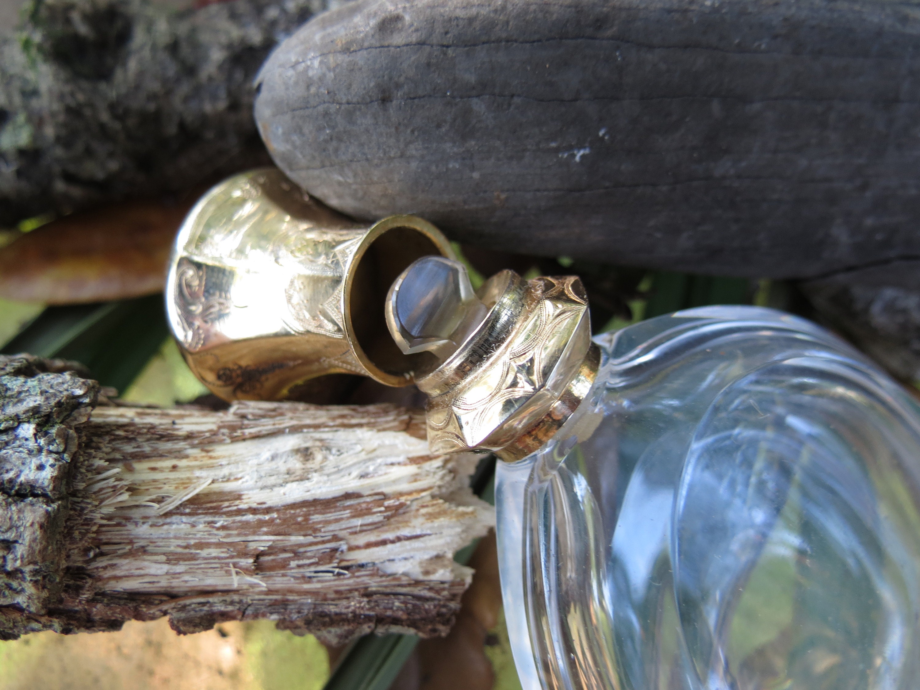 18K Gold French Crystal Perfume Bottle in Fitted Leather Case - Etsy