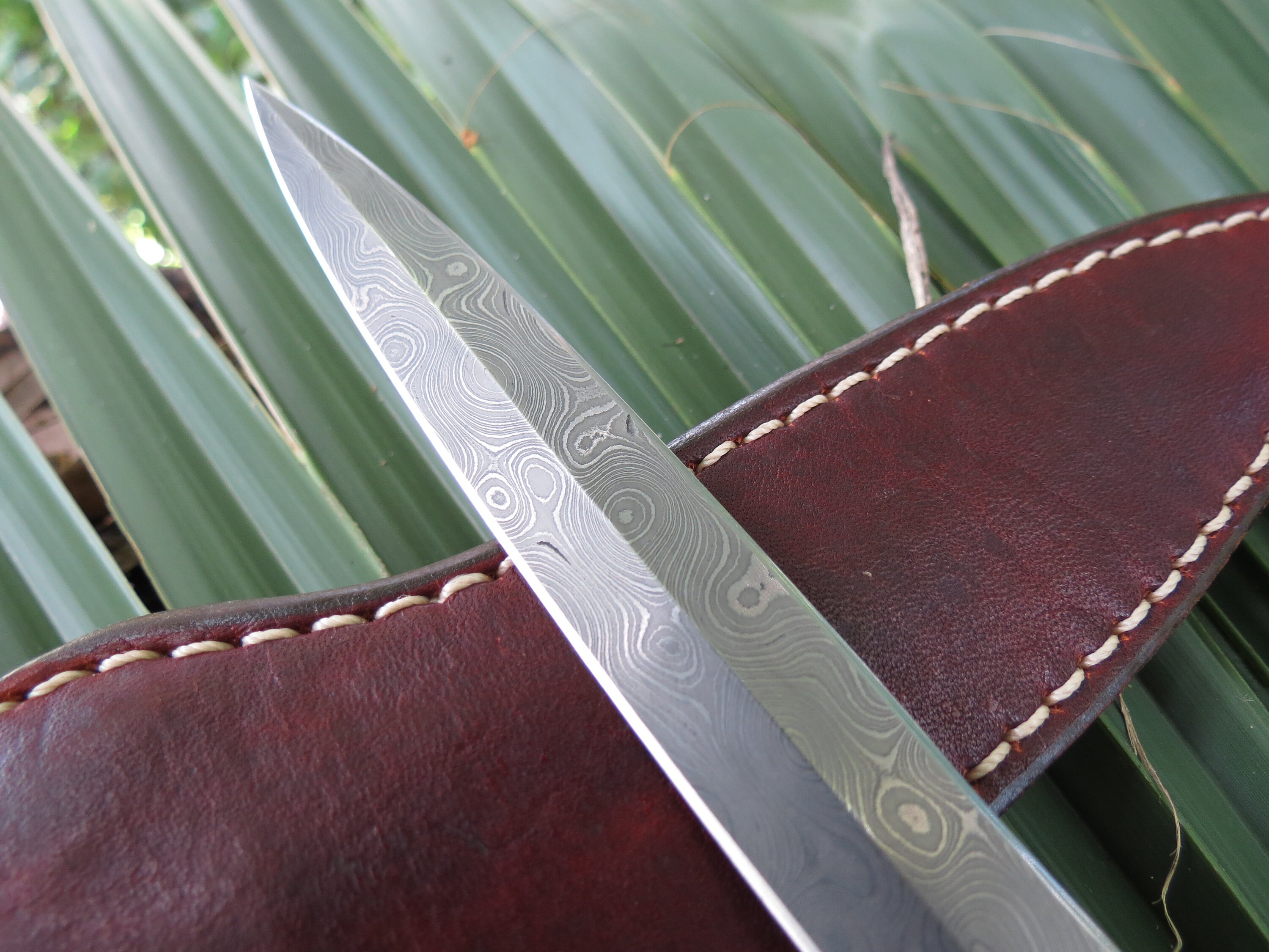 Mother of Pearl Handled Damascus Knife - Guild Member Gordon Romeis ...
