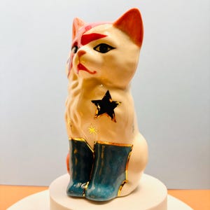 David Meowie Ceramic Cat Figurine: Handmade and Handpainted, Gold ...