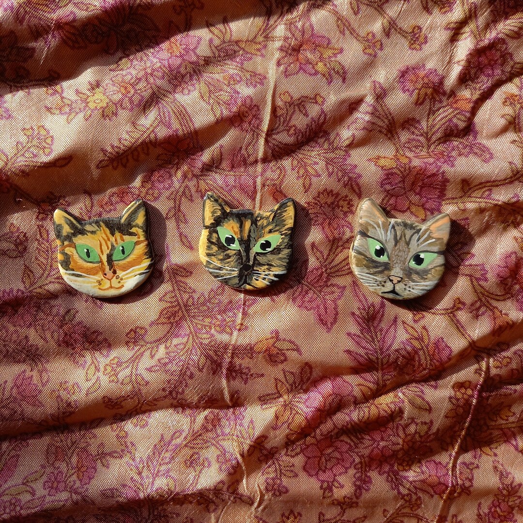 Custom Pet or Fursona Clay Cat Badges - Etsy