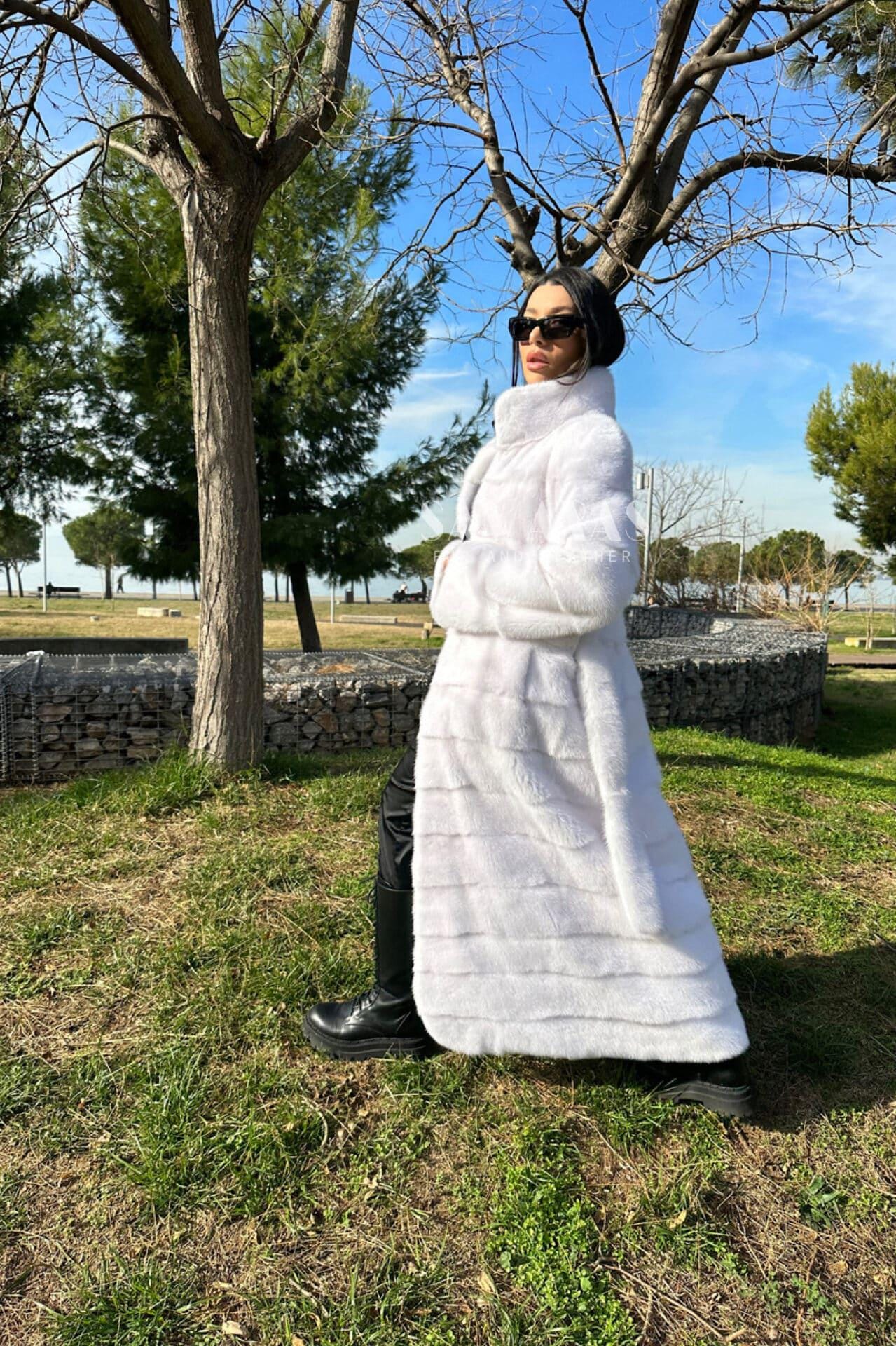 Luxury Scandinavian White Mink Coat Full Length With Fur Belt,mink Fur ...