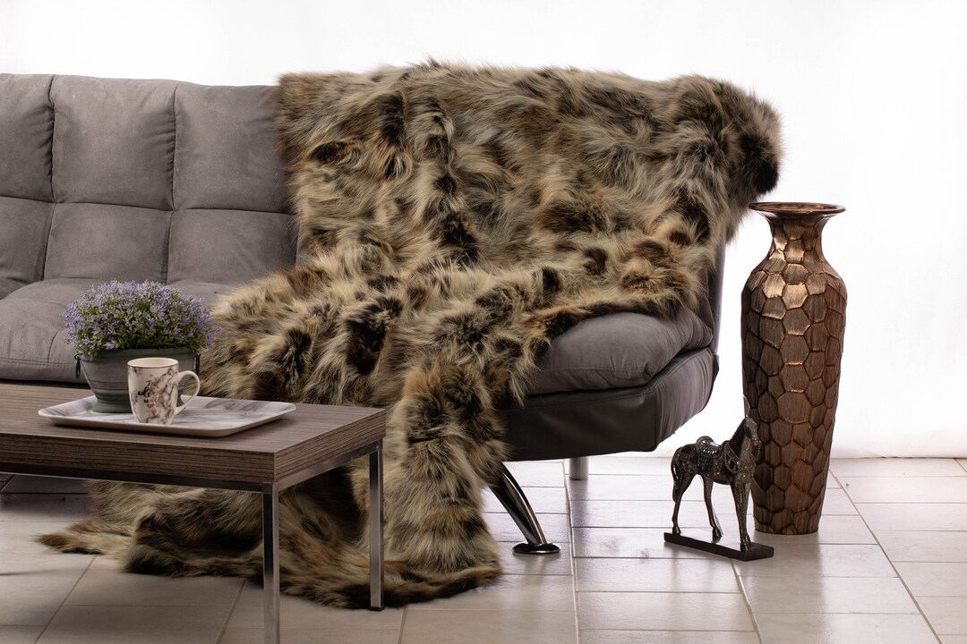 Real COYOTE Fur Throw,3 Colors, Fur Warmer, Fur Comforter, Fur Rug - Etsy